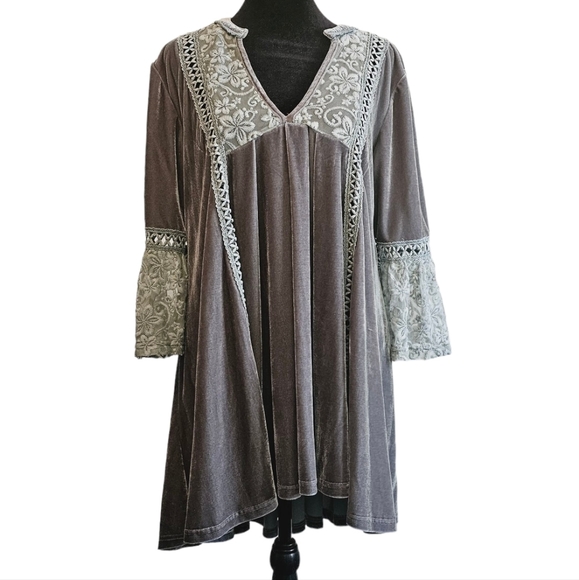 POL | Dresses | Renaissance Inspired Velvet Lace Dresstop Pol | Poshmark